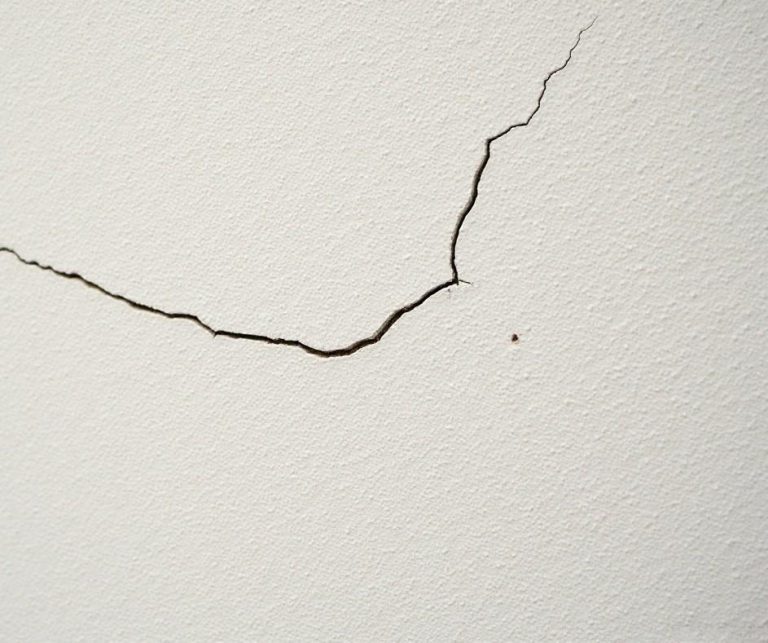 Why Does Stucco Crack? (Understand Causes of Stucco Cracks) | Depend ...